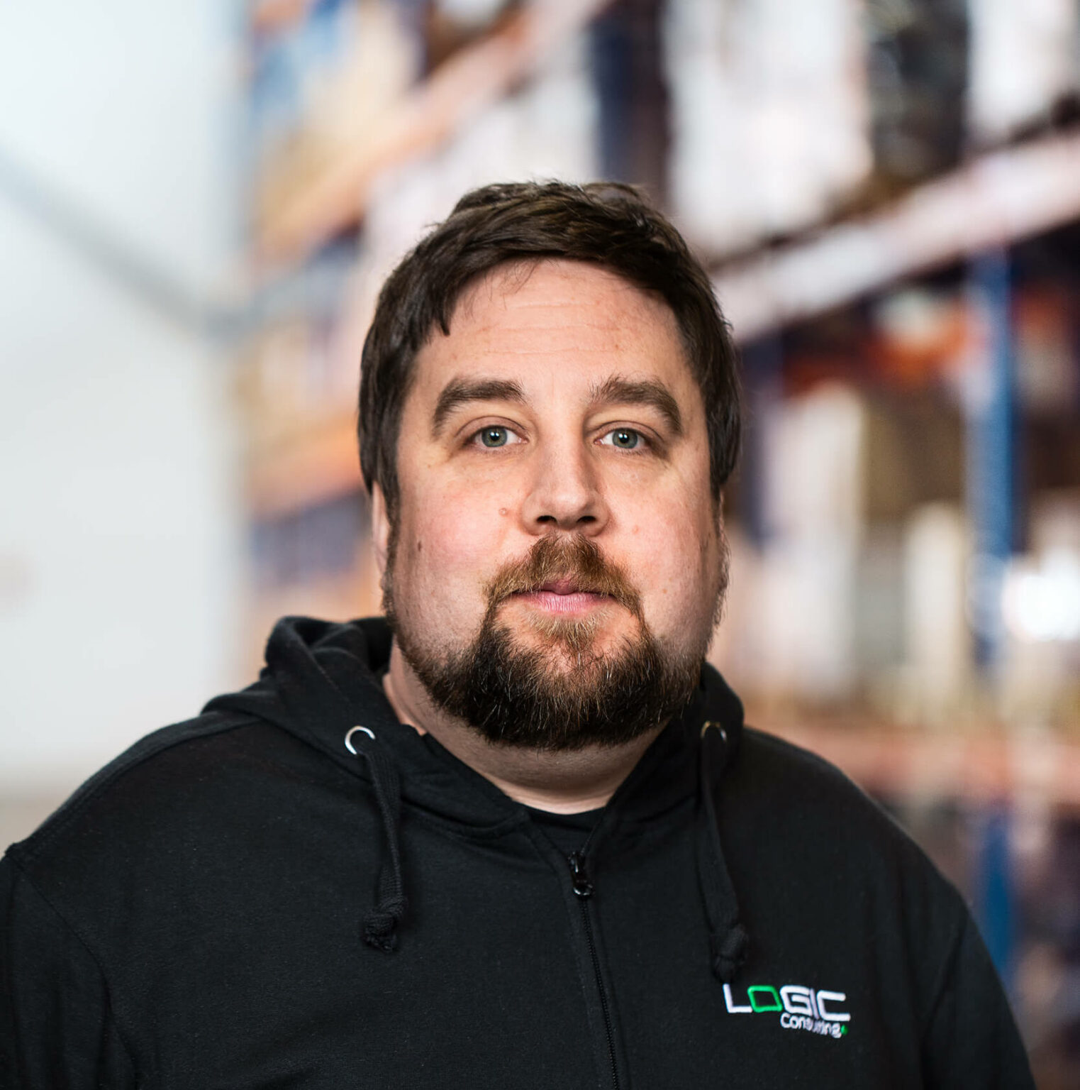 Kontakta oss för snabb hjälp - Logic Consulting