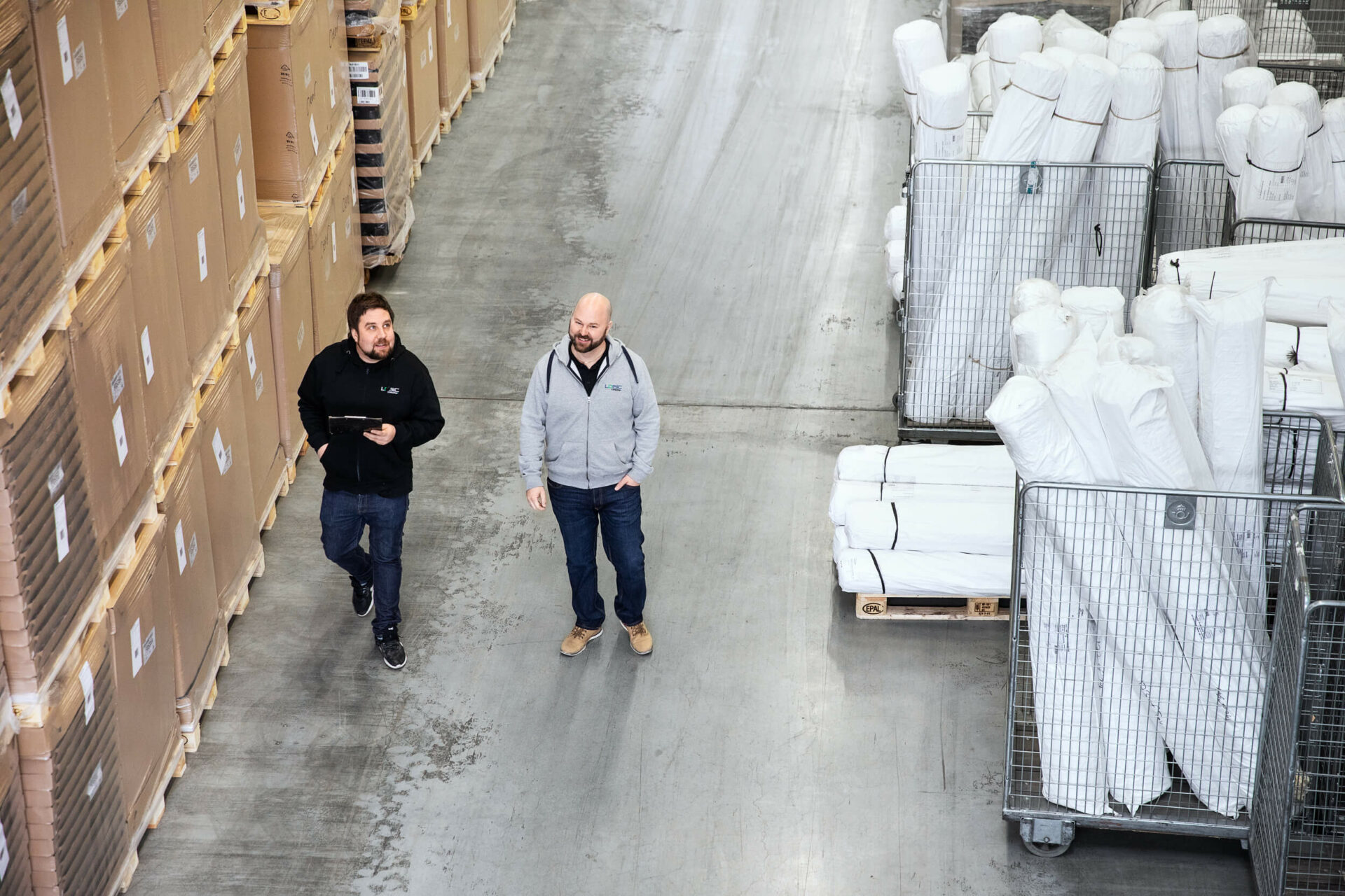 Skräddarsydda och skalbara lagerlösningar - Logic Consulting